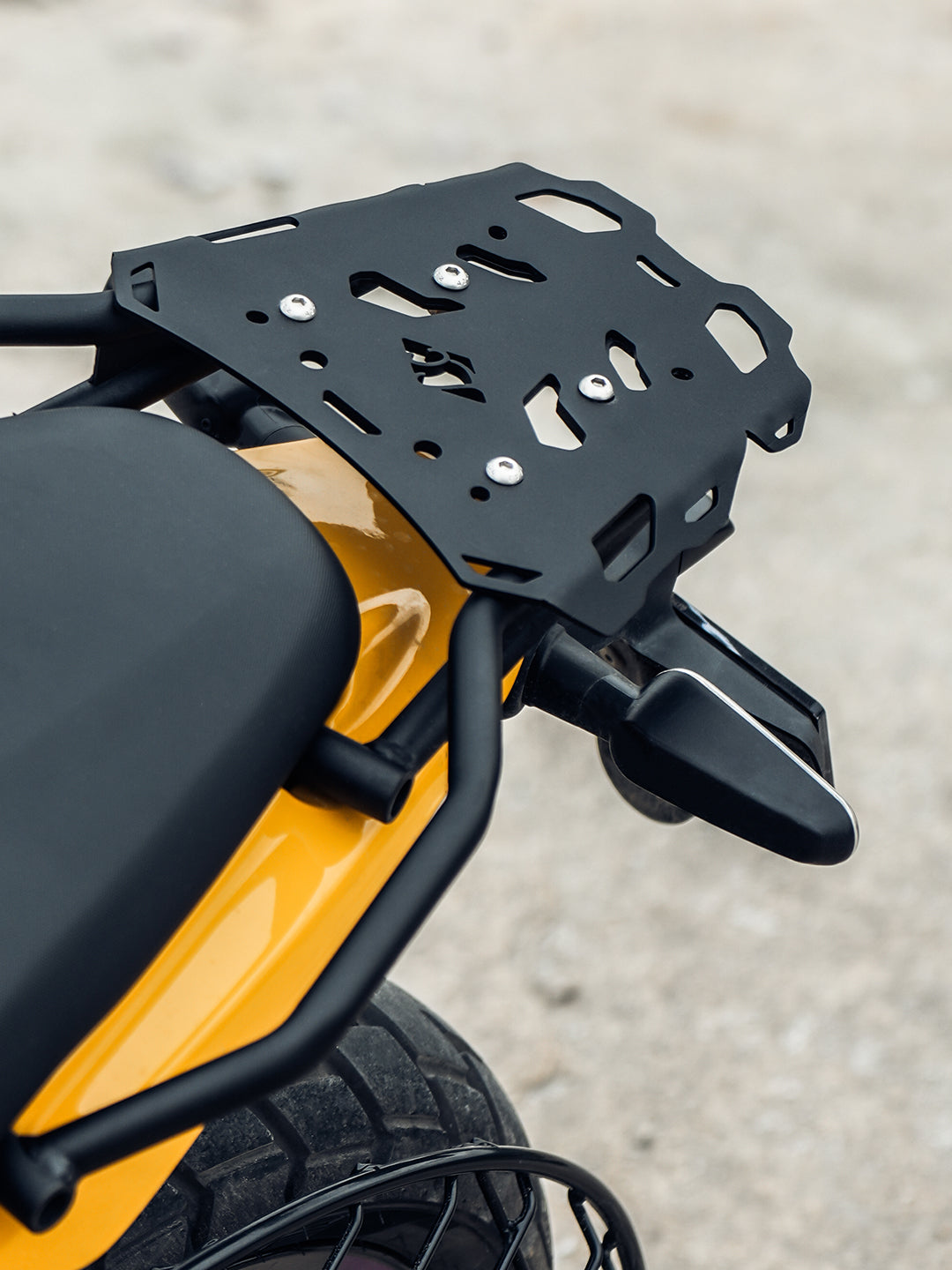 Royal Enfield Guerrilla 450 Accessories | Bandidos Pitstop – Bandidos ...